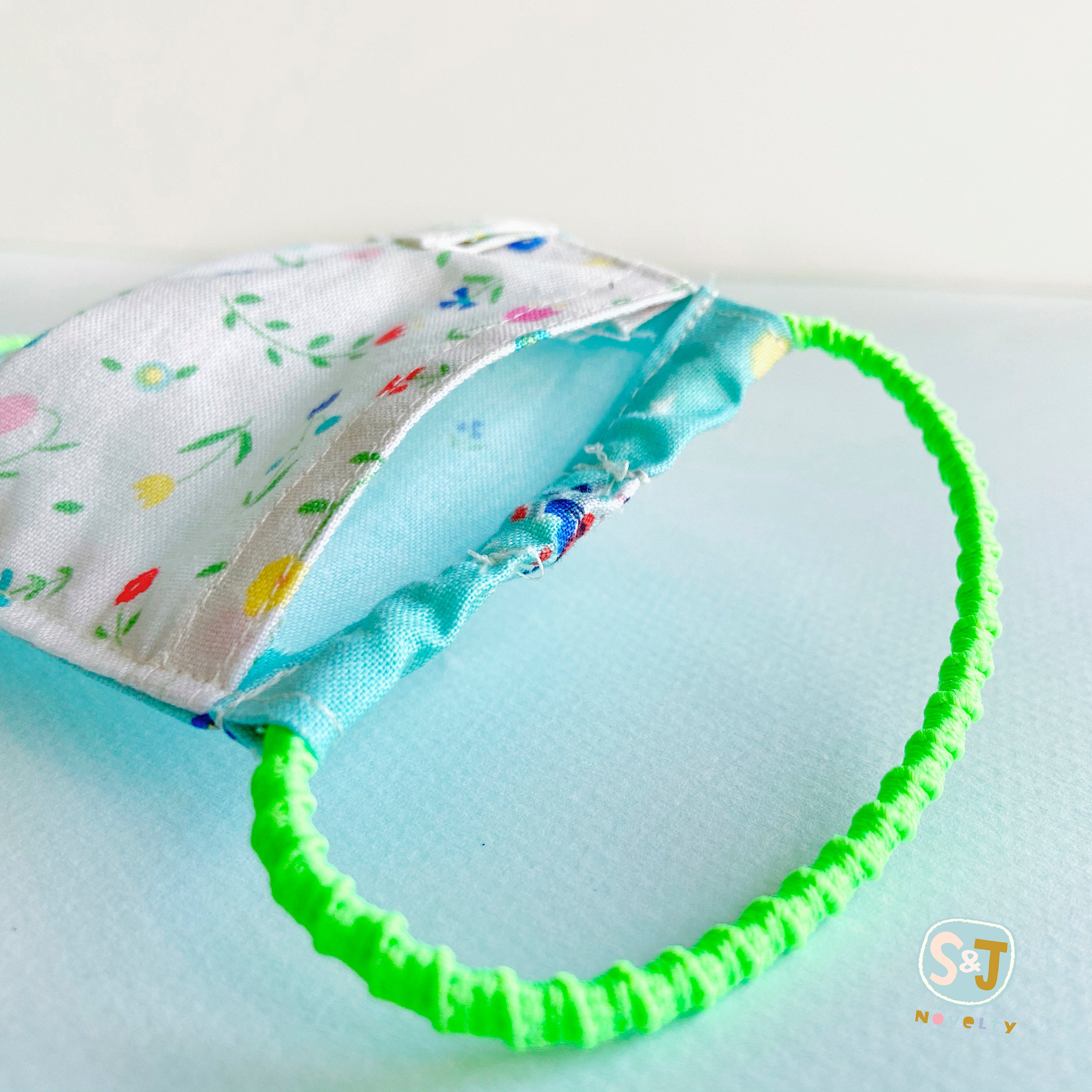 Nursery Rhyme Child’s Face Mask with Pocket – S & J Novelty